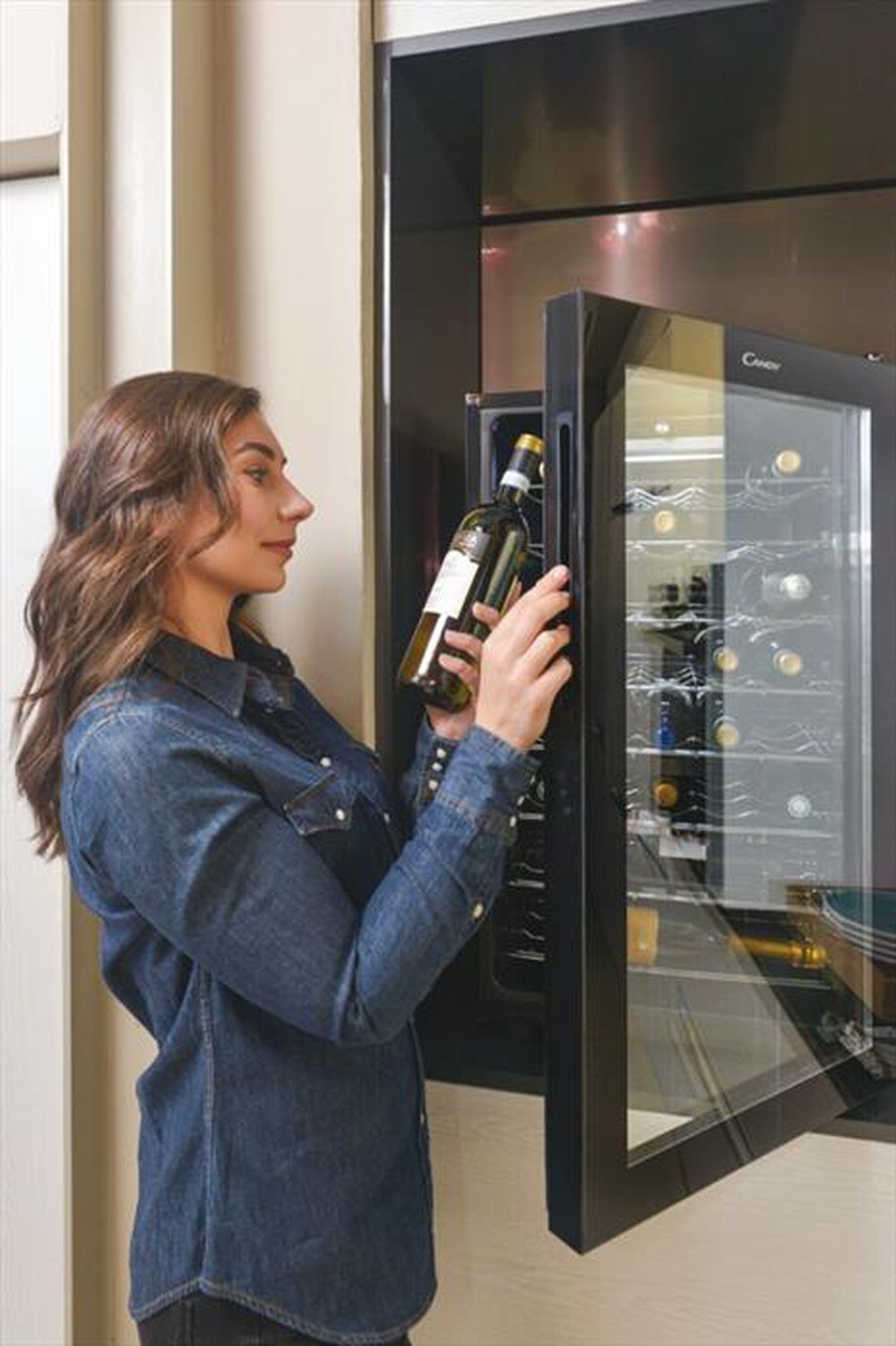 CANDY - Cantinetta CWC 150 EM/N Classe G 41 bottiglie-Nero | Euronics