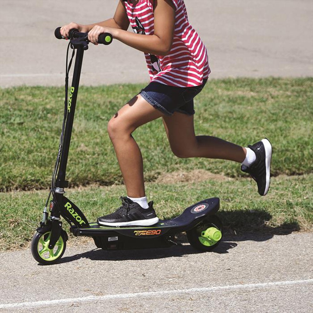 RAZOR - Monopattino Power Core E90-GREEN | Euronics